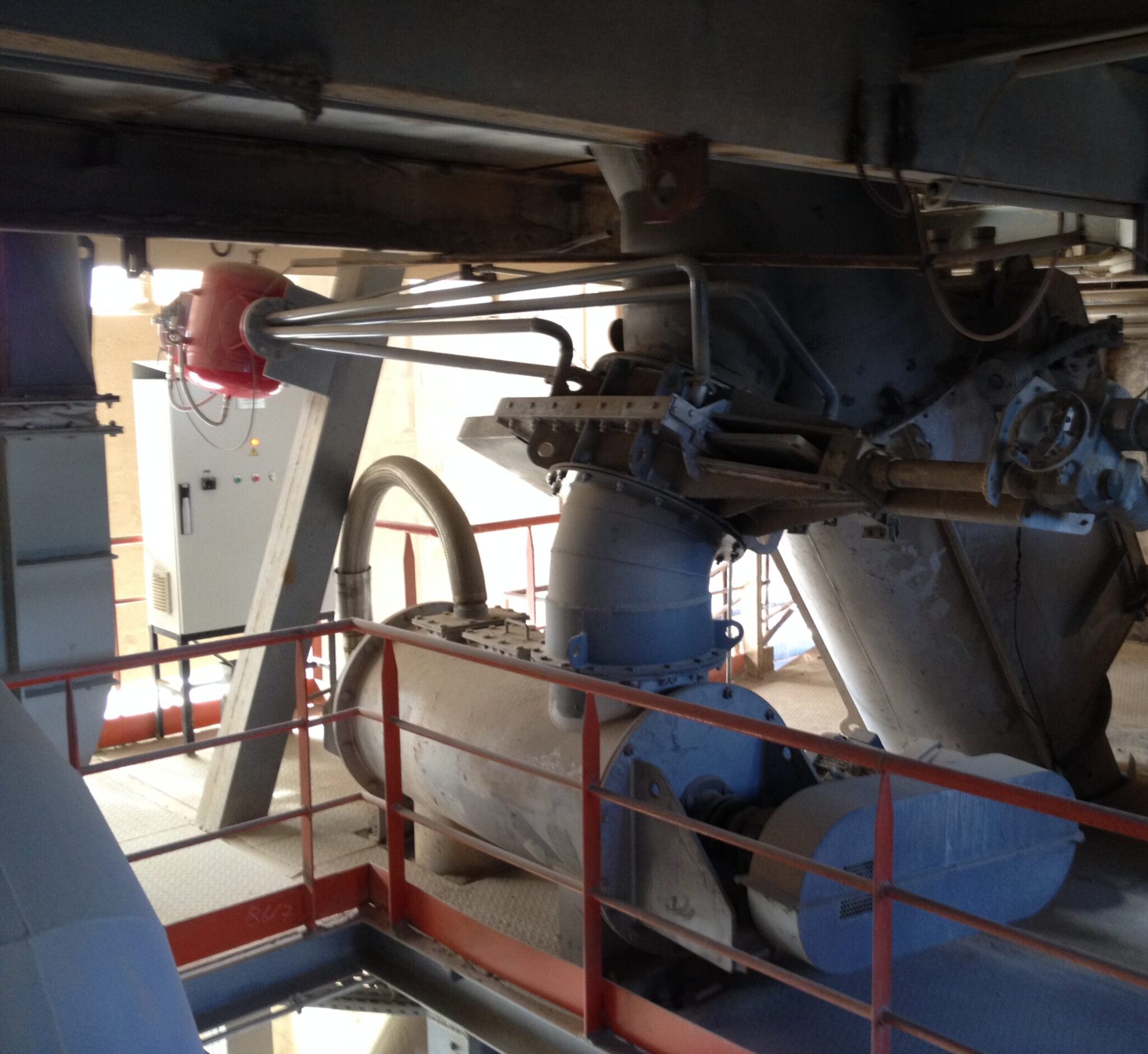 PMT - System provider in the cement and minerals industry