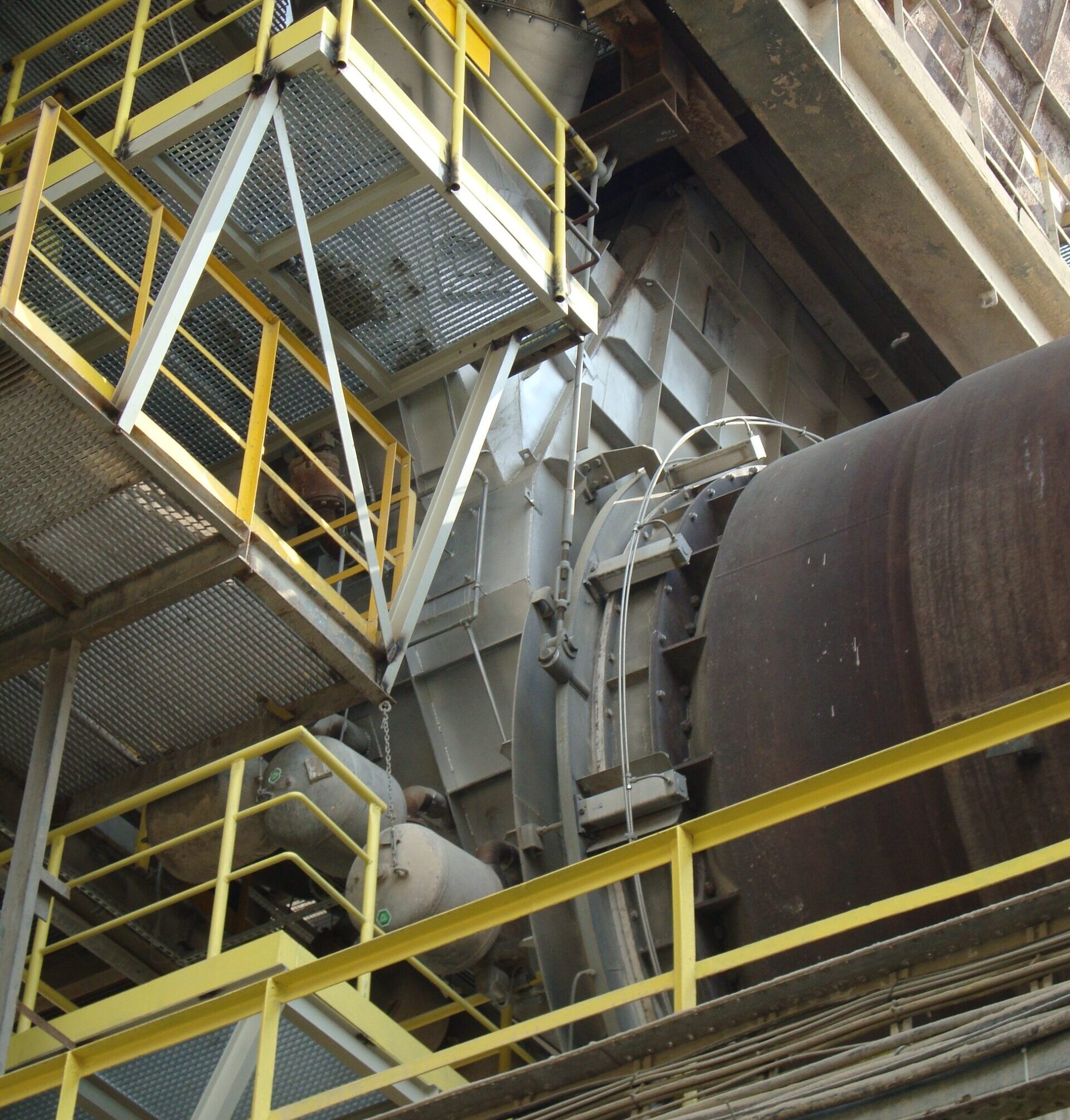 PMT - System provider in the cement and minerals industry