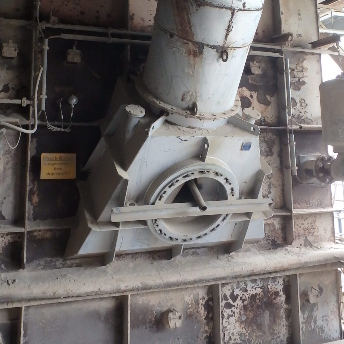 PMT - System provider in the cement and minerals industry