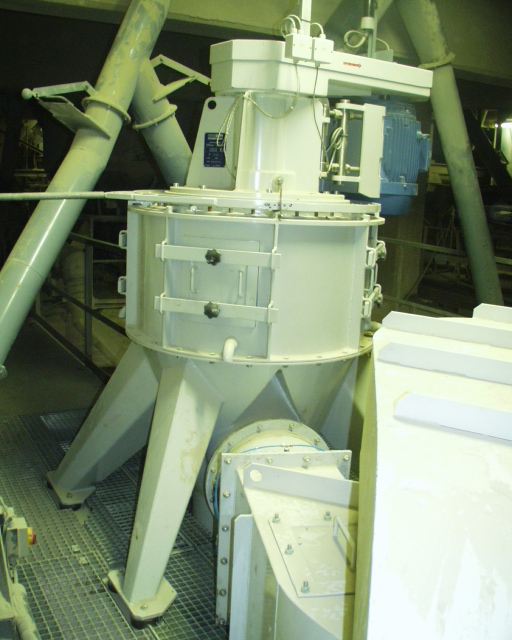 PMT - System provider in the cement and minerals industry